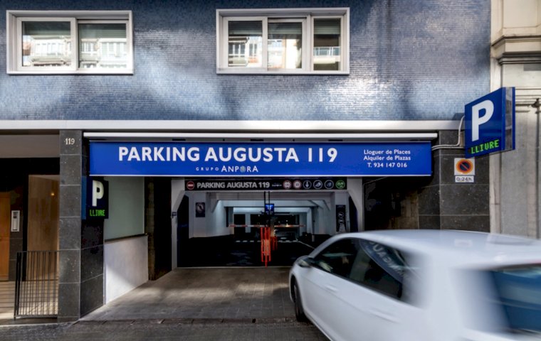 Reserveer een parkeerplek in parkeergarage Augusta 119