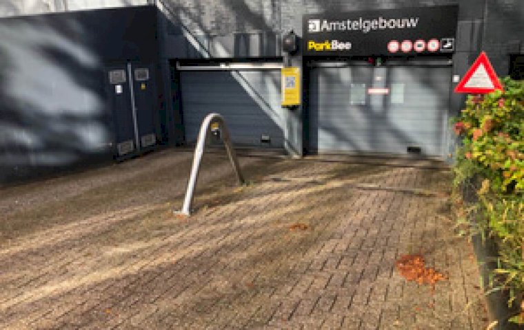 Book a parking spot in ParkBee Amstelgebouw car park