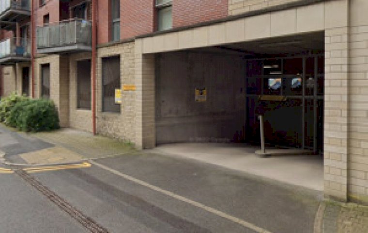 Book a parking spot in ParkBee Bank Park Harrow Street - Sheffield car park