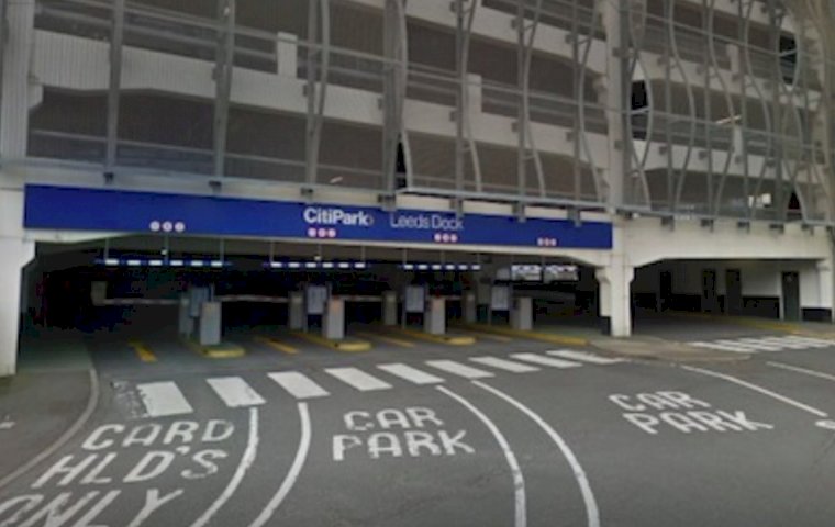 Book a parking spot in ParkBee CitiPark Leeds Dock car park