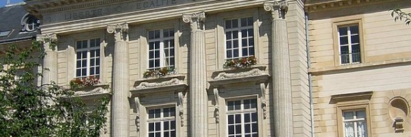 Where to park at Meaux town hall
